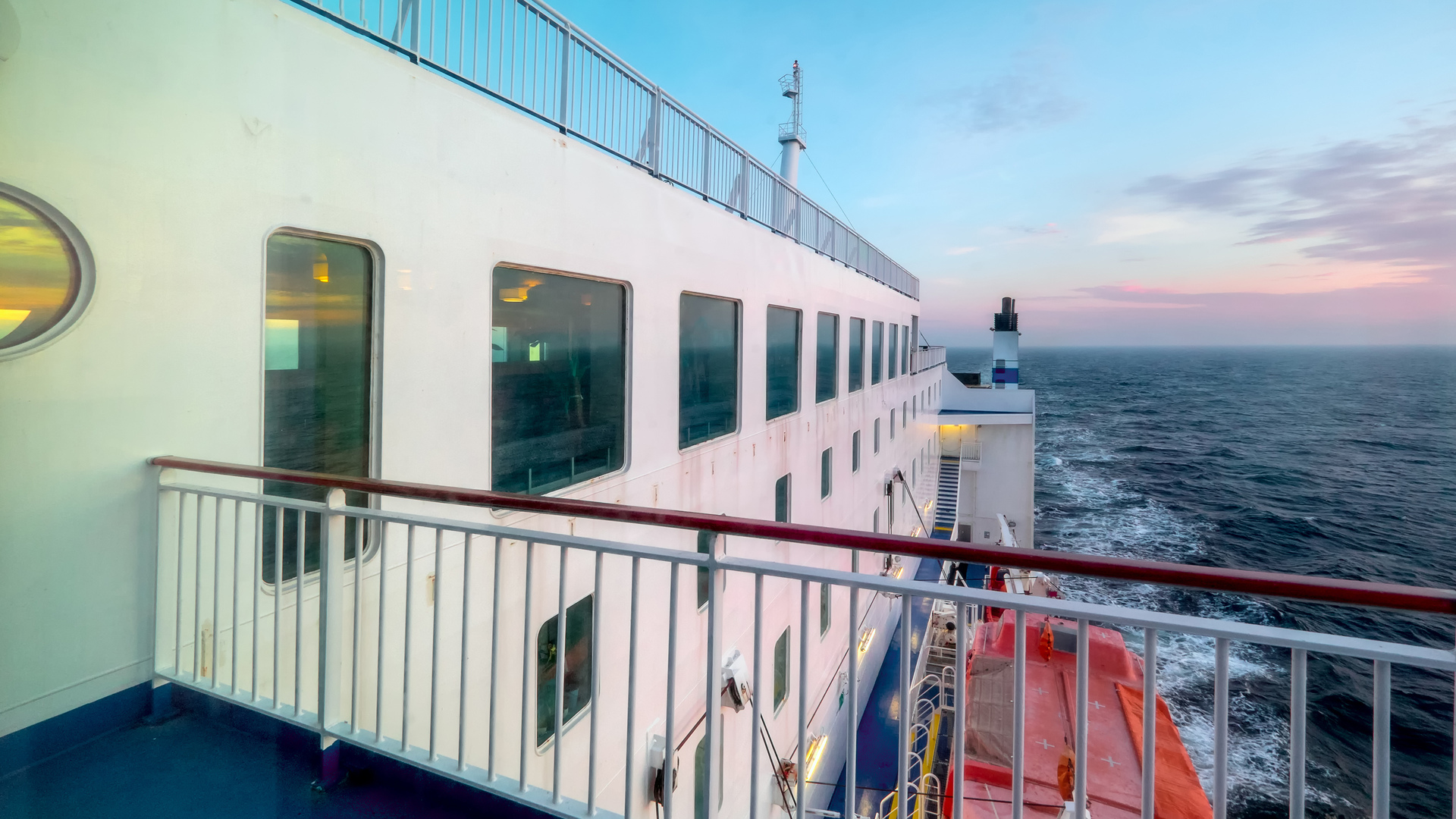 Completing a Continuous Synopsis Record (CSR) | UK Ship Register