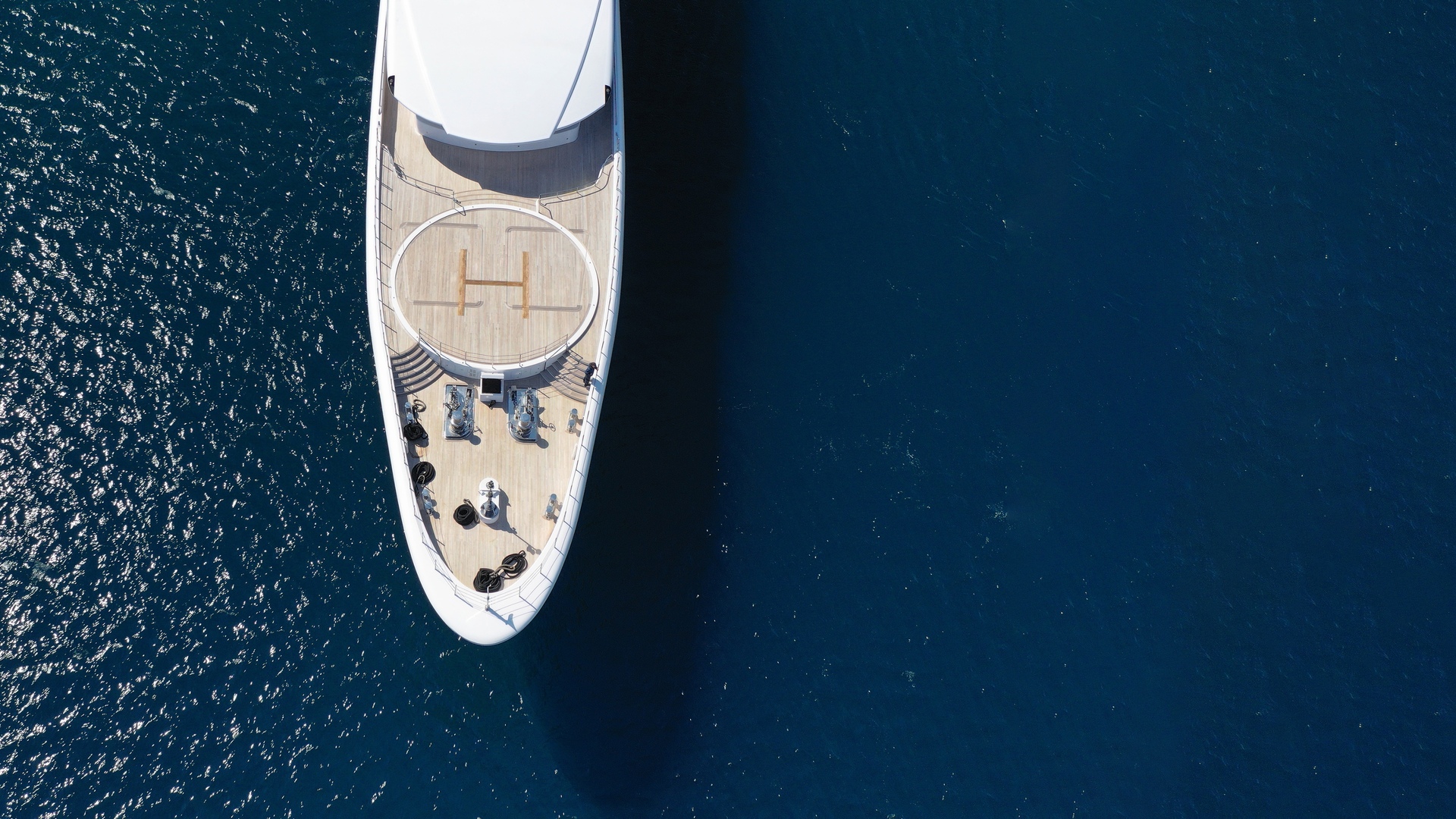 Large Yacht Guidance | UK Ship Register